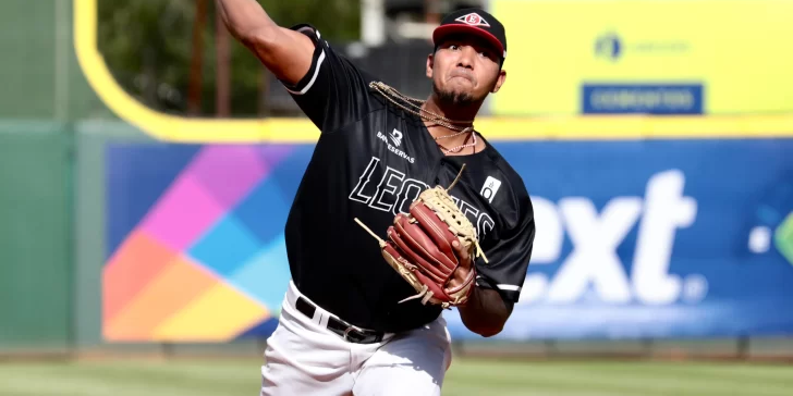 Mejía protagonista en triunfo de Leones del Escogido | Bitácora Deportiva